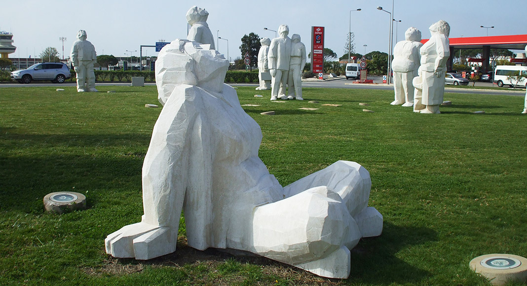 Une nouvelle exposition célèbre les 20 ans des « observateurs d’avions ...